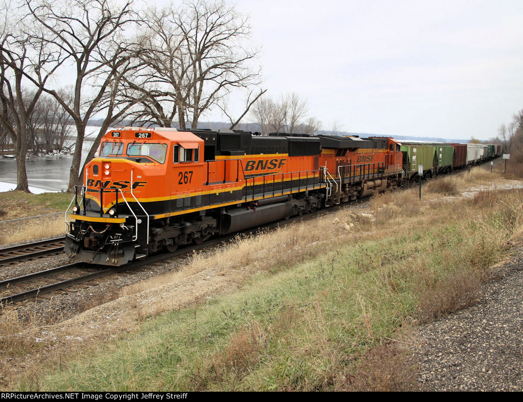 BNSF 267